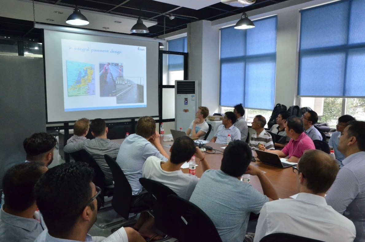 荷兰TU Delft师生代表团应邀来我院访问交流-null